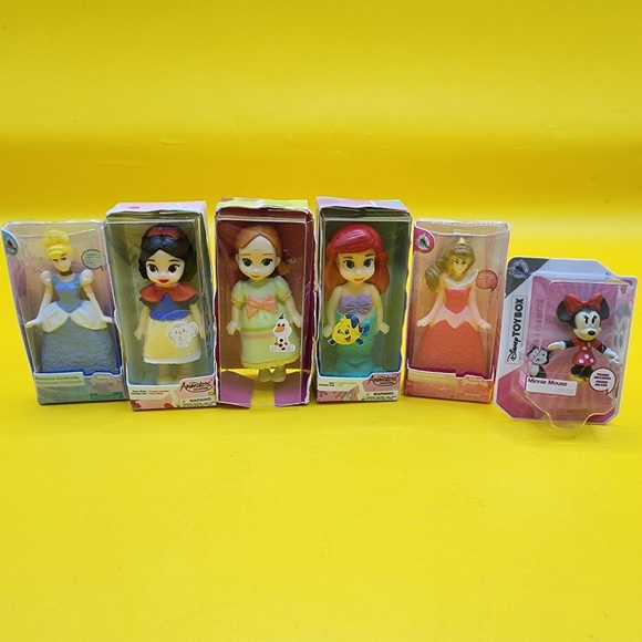 Zuru | Toys | Zuru Mini Brands Toy Lot Disney Princess Snow White ...